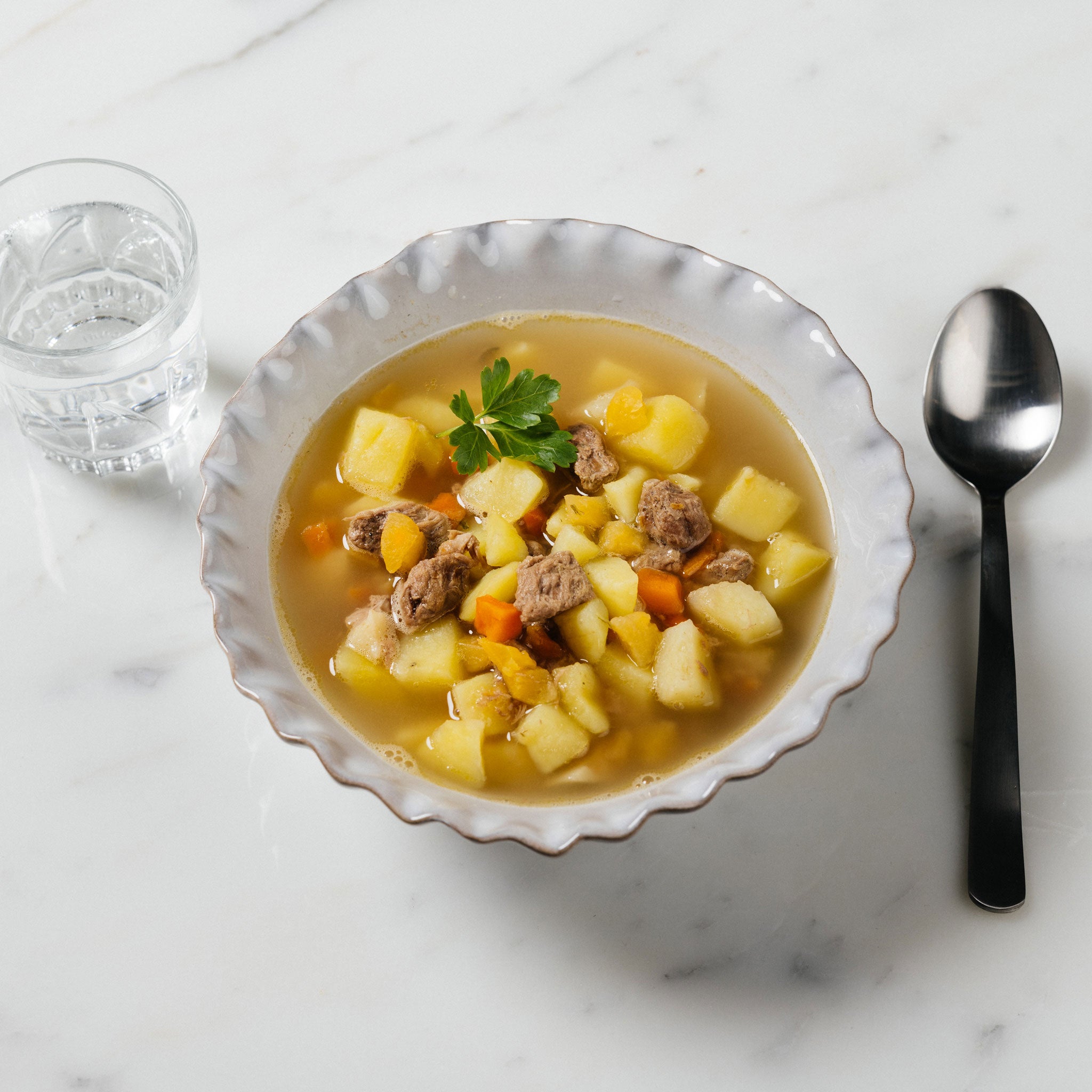 Lihakeitto | Oikia Ruoka – Oikiaruoka.fi